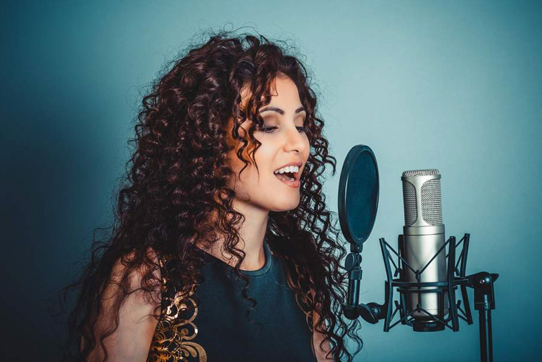 10 Tips to Improve Your Singing Voice - Mugafi Blog!
